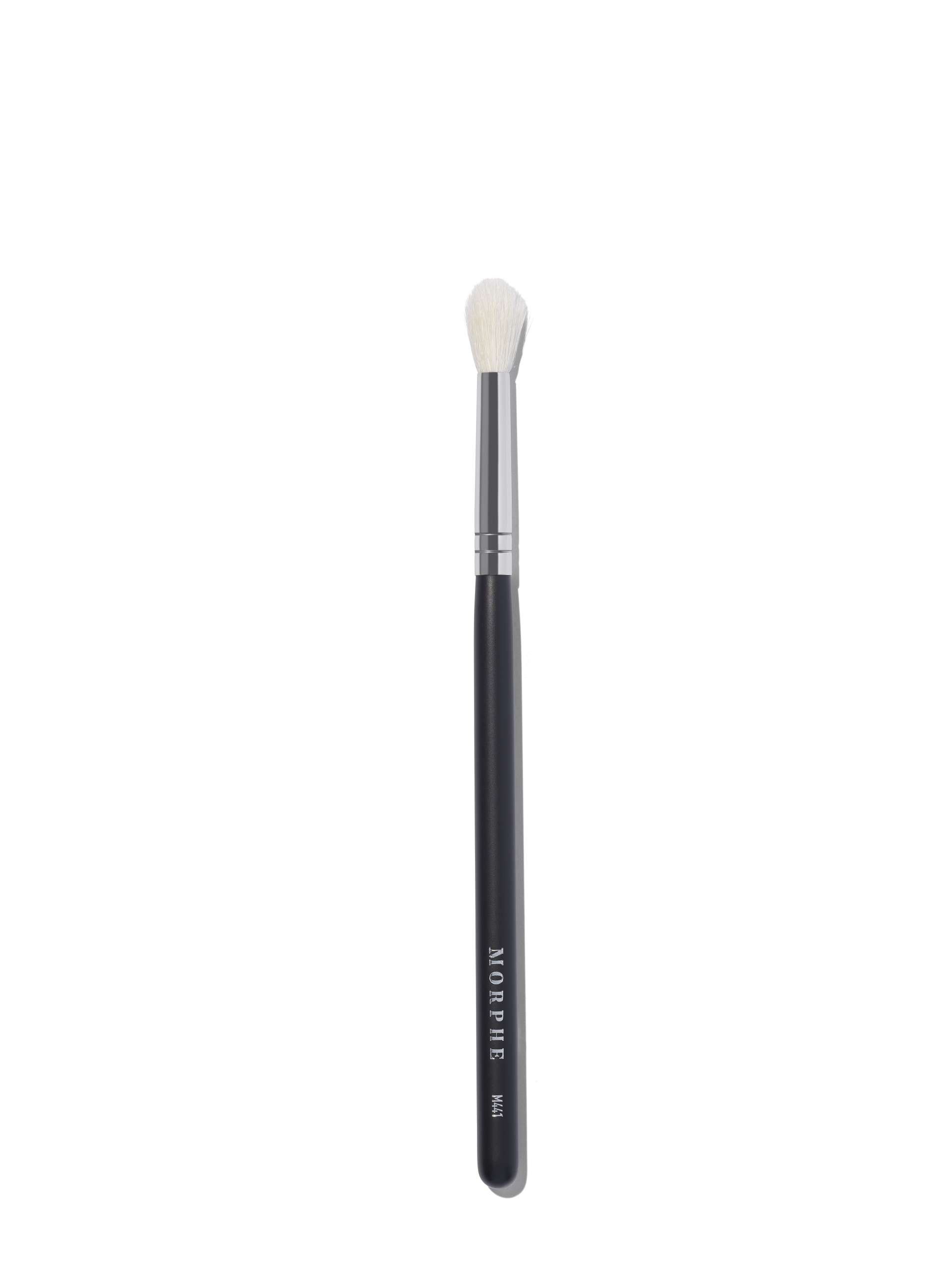 MORPHE M441 Pro Firm Blending Crease Brush | DOUGLAS
