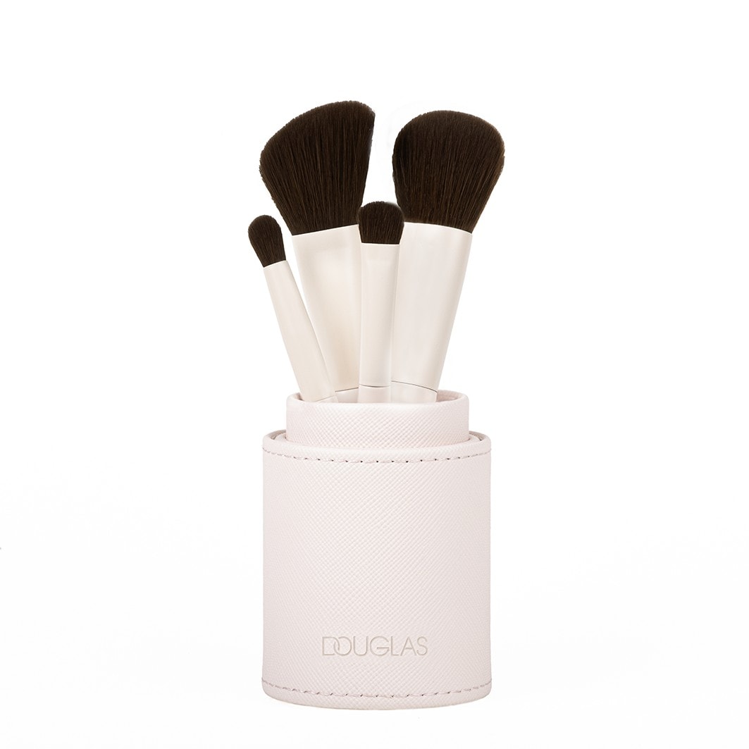 Douglas Collection Travel Pouch & 4 Brushes | DOUGLAS